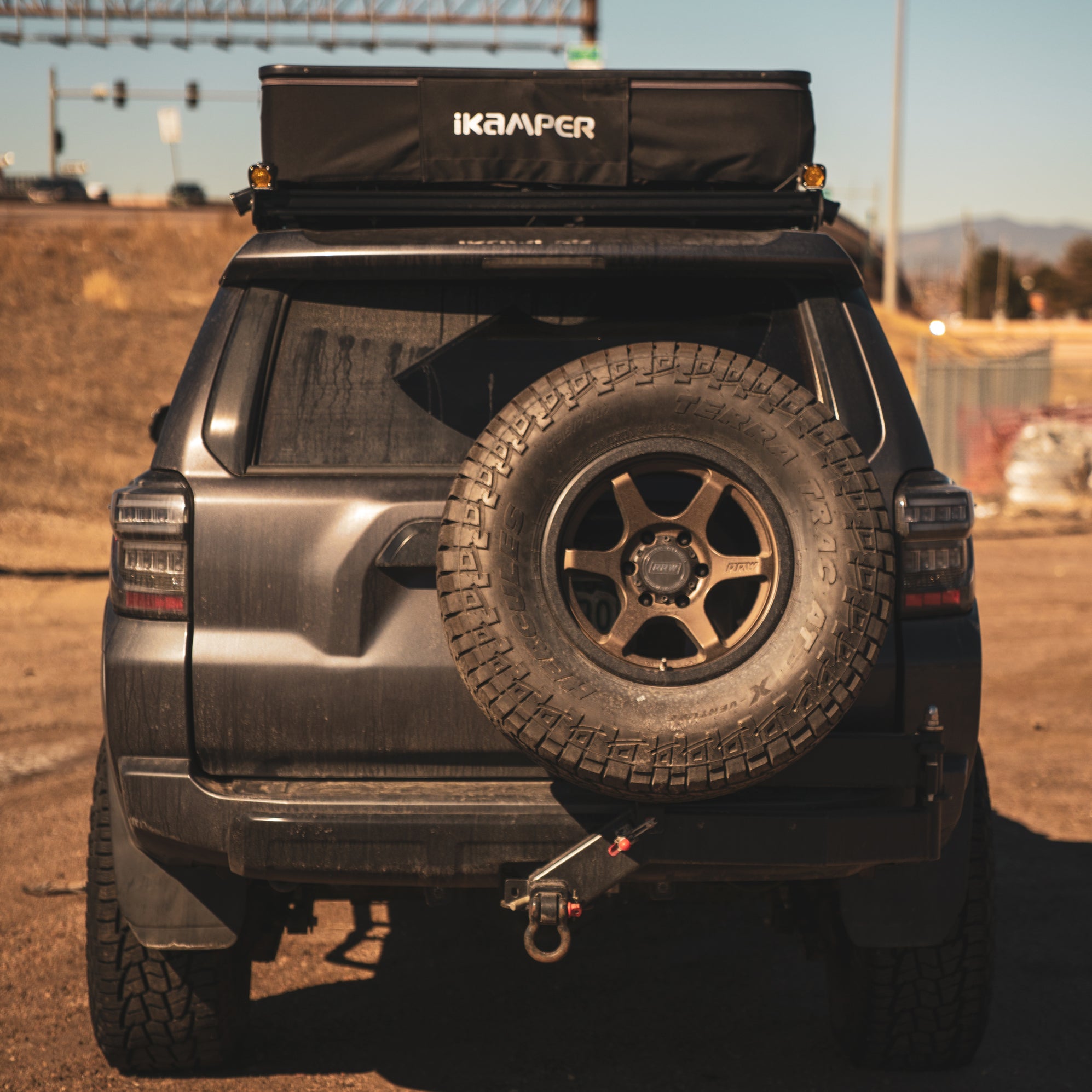 Southern Style Hitch Mounted Tire Carrier (4Runner/GX/Land Cruiser ...